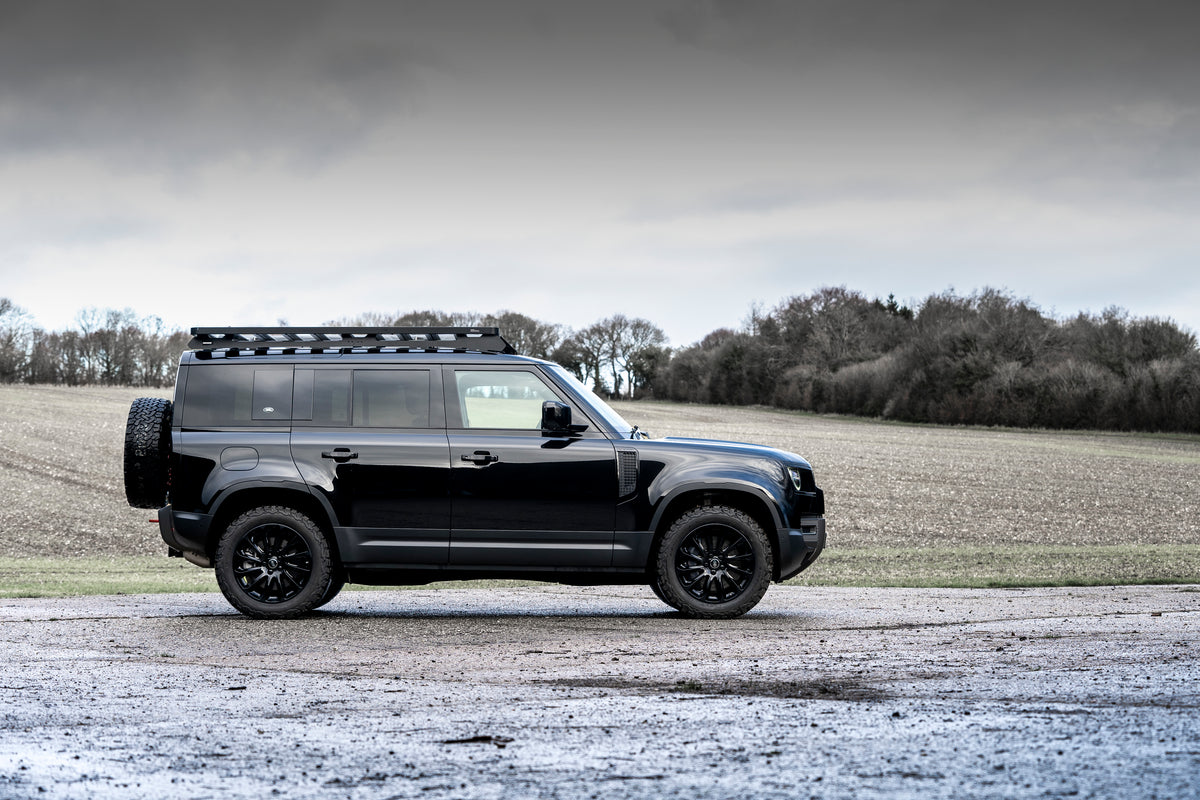 Fashion or function? Land Rover Defender accessories demystified — NO ...